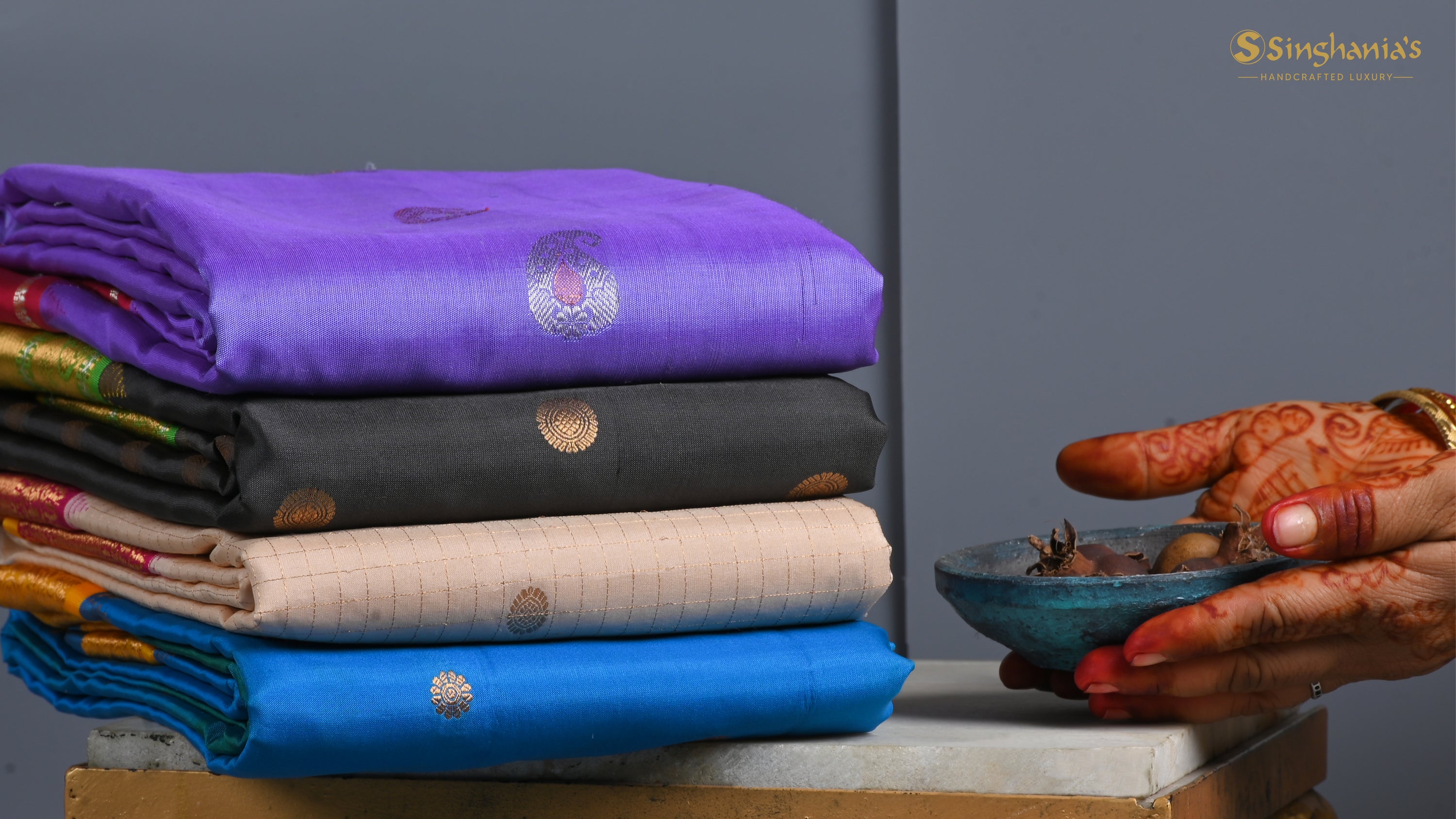 Gadwal Silk Sarees: A Telangana Treasure – Singhania's
